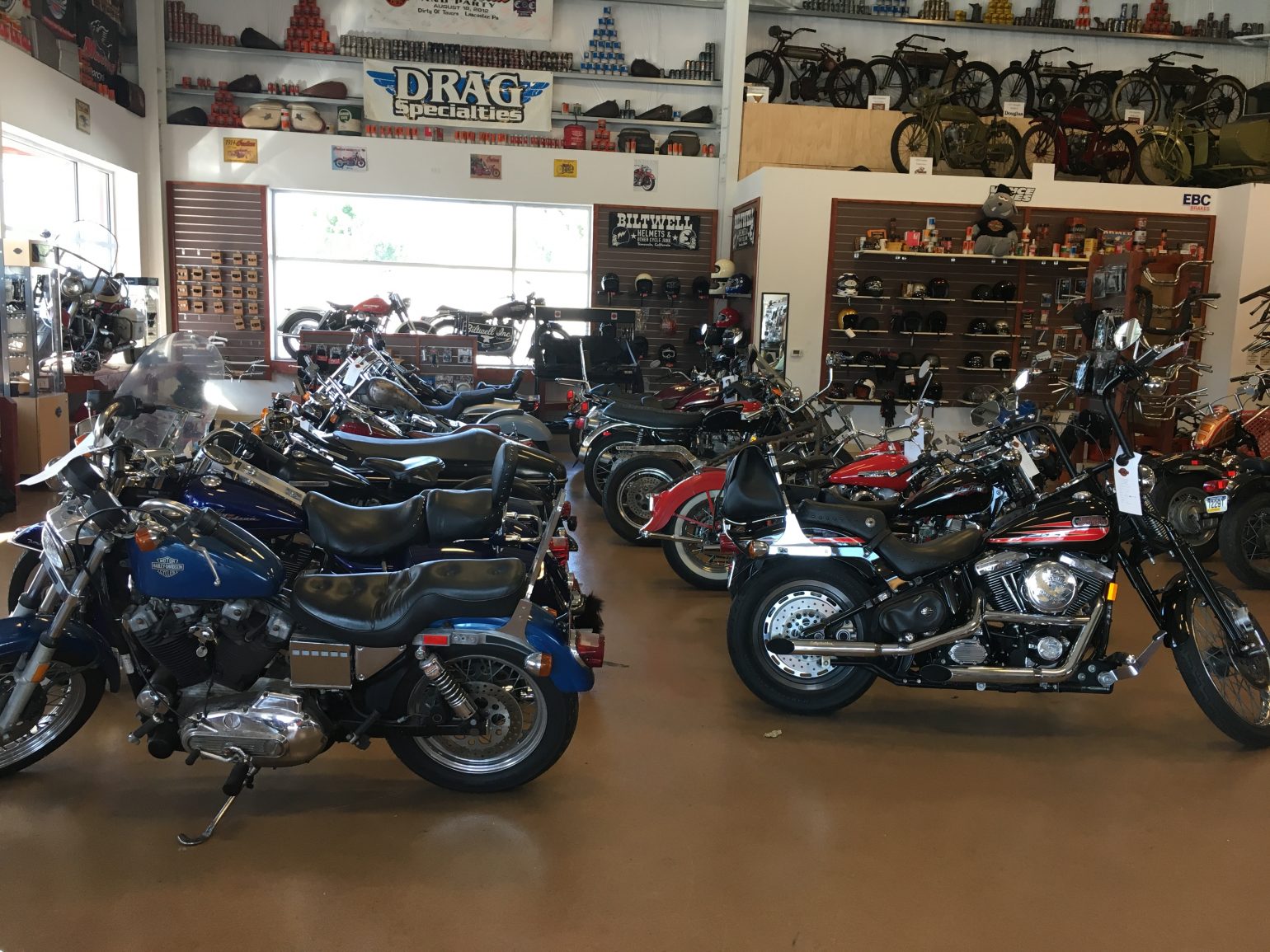 The Cycle Den Vintage Motorcycle Tour – Drag Bike News