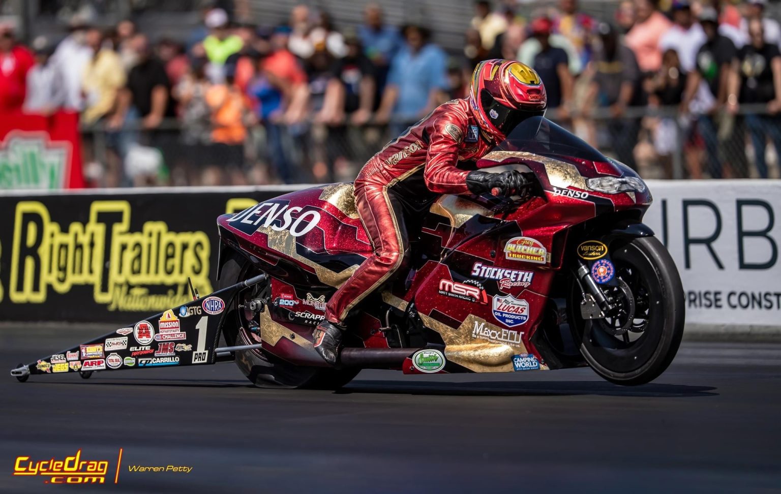 New “Golden Gator” Gatornationals Trophy Revealed – Drag Bike News