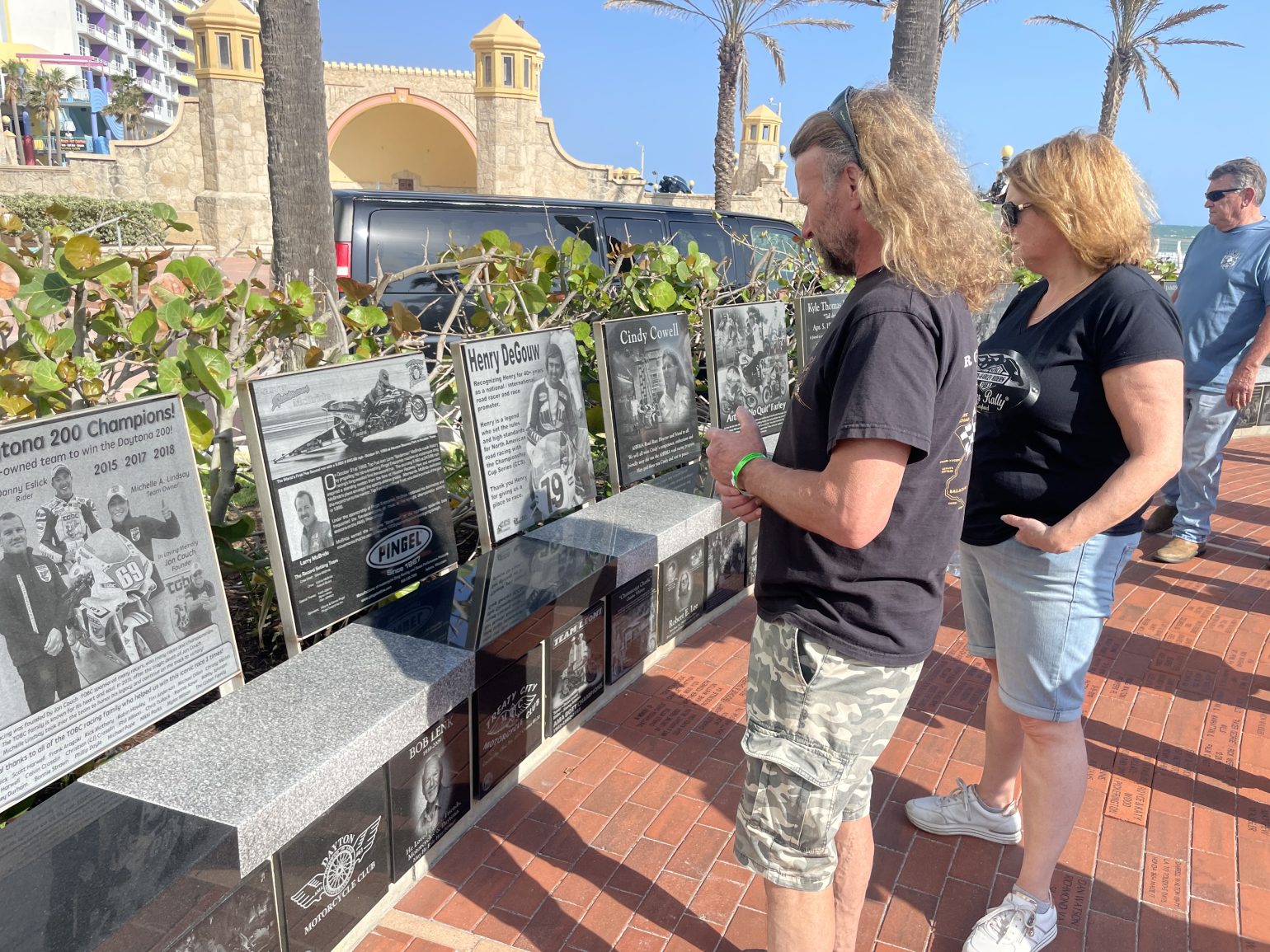 Dave Vantine Enshrined on Daytona 200 Monument – Drag Bike News