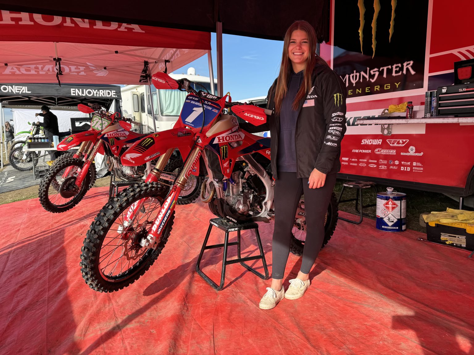 World’s Fastest 18 Year Old Female Dirt Bike Racer Has Bright Future ...