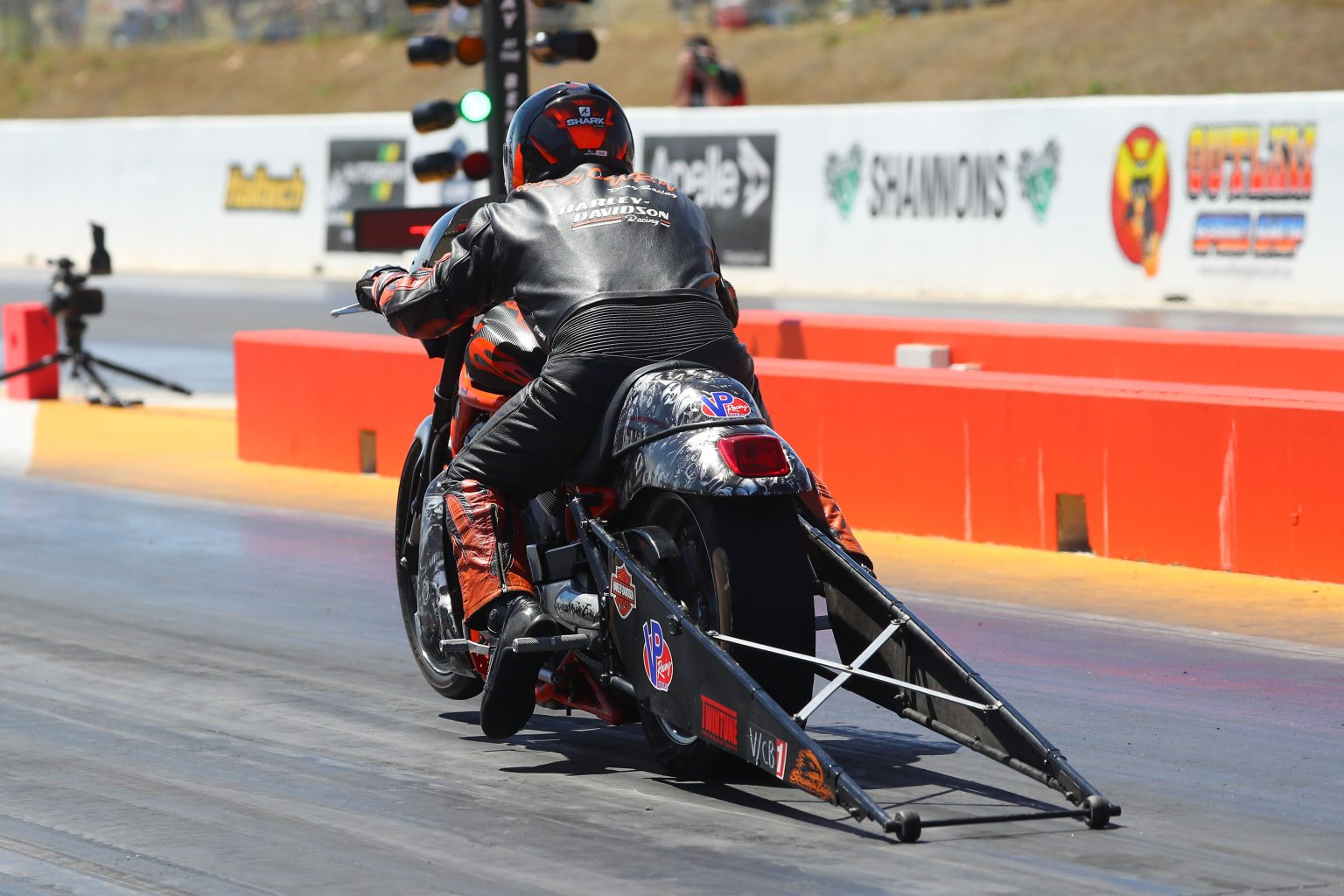Australian Motorcycle Drag Racers Head Back to the Bend for Epic Battle ...