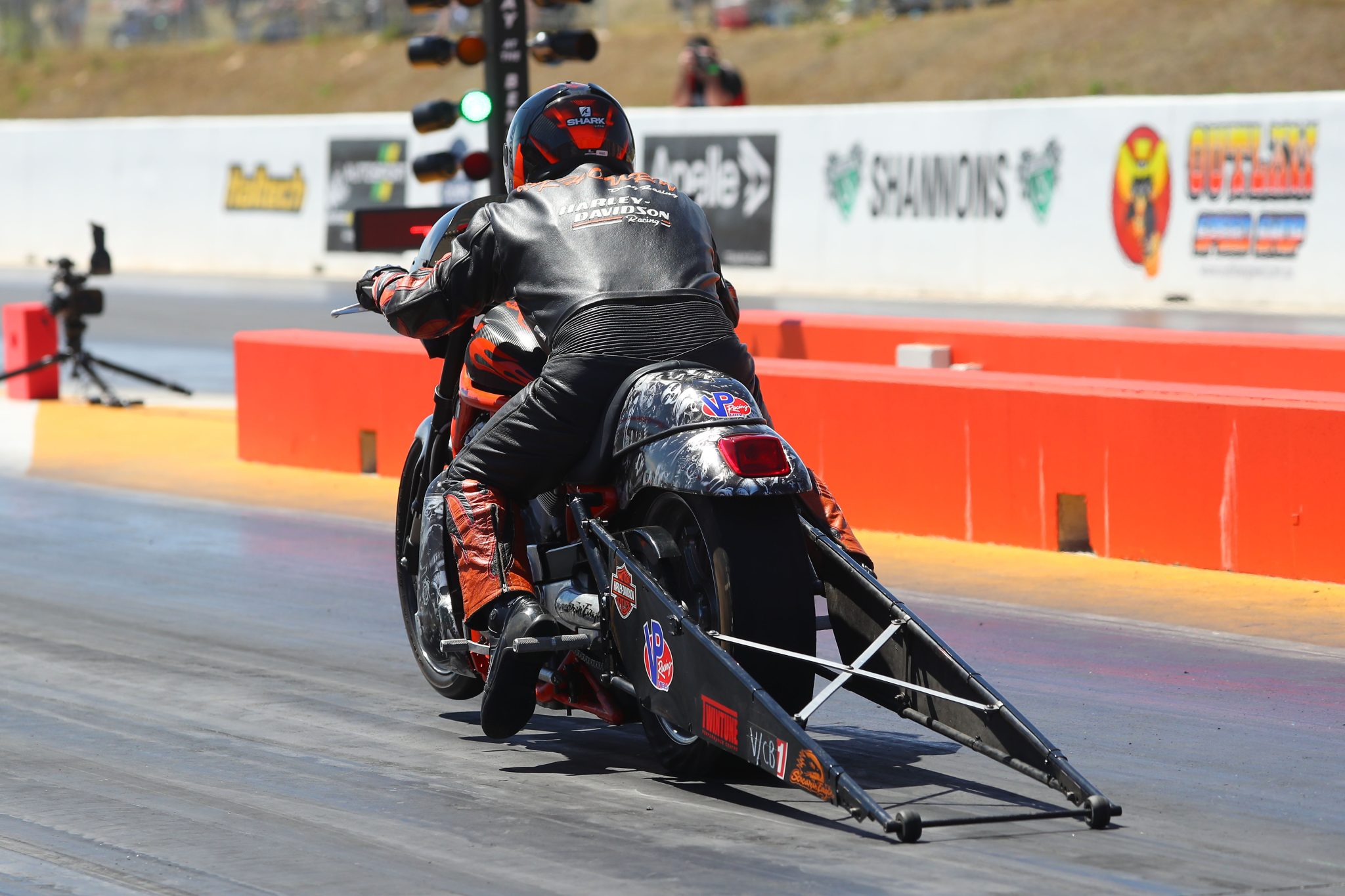 Australian Motorcycle Drag Racers Head Back to the Bend for Epic Battle ...