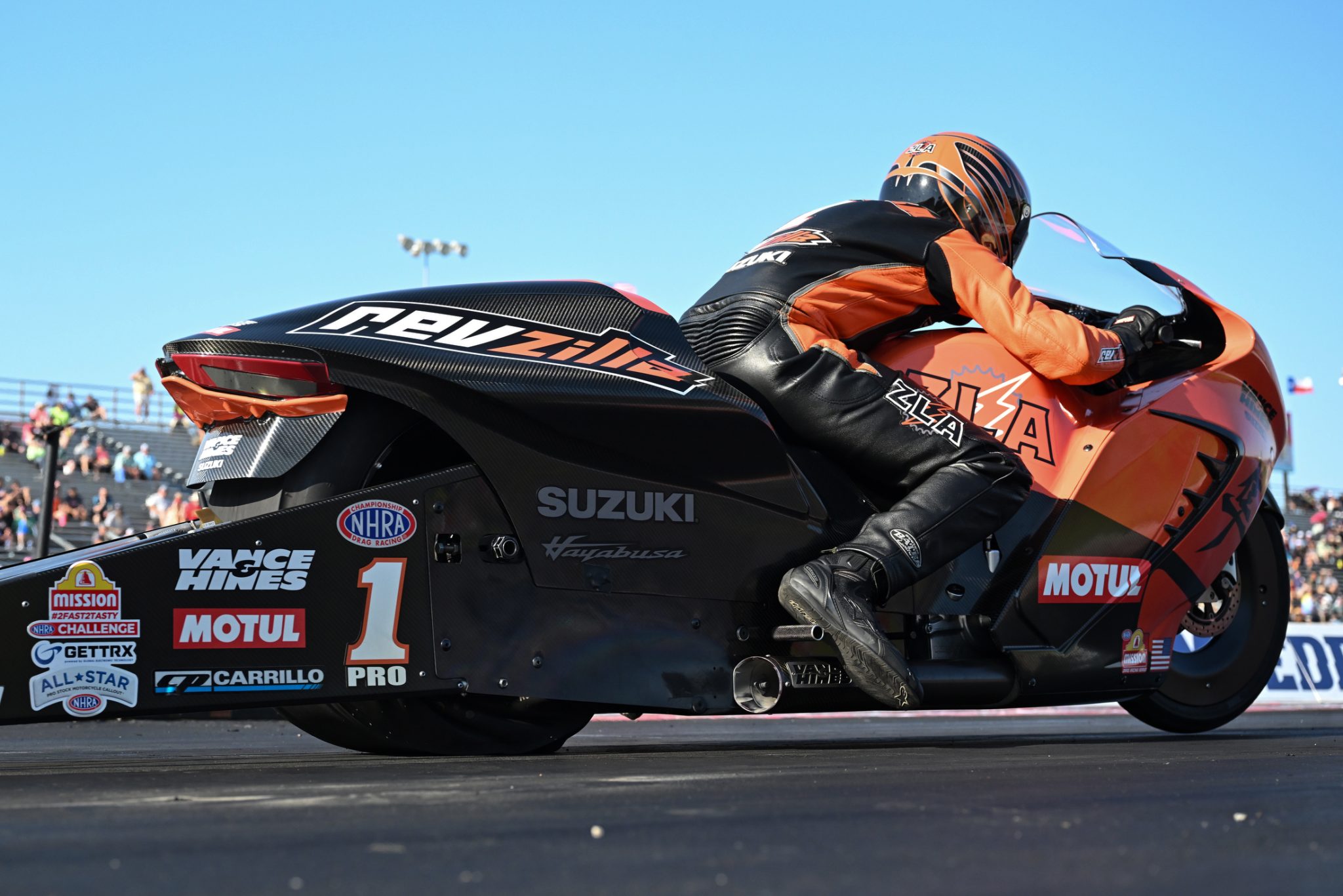 Matt “The Hitman” Smith Takes Top Spot at NHRA Finals – Drag Bike News
