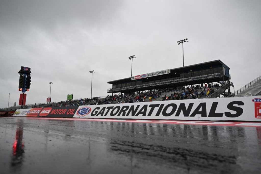NHRA Gatornationals Under Weather Delay – Drag Bike News