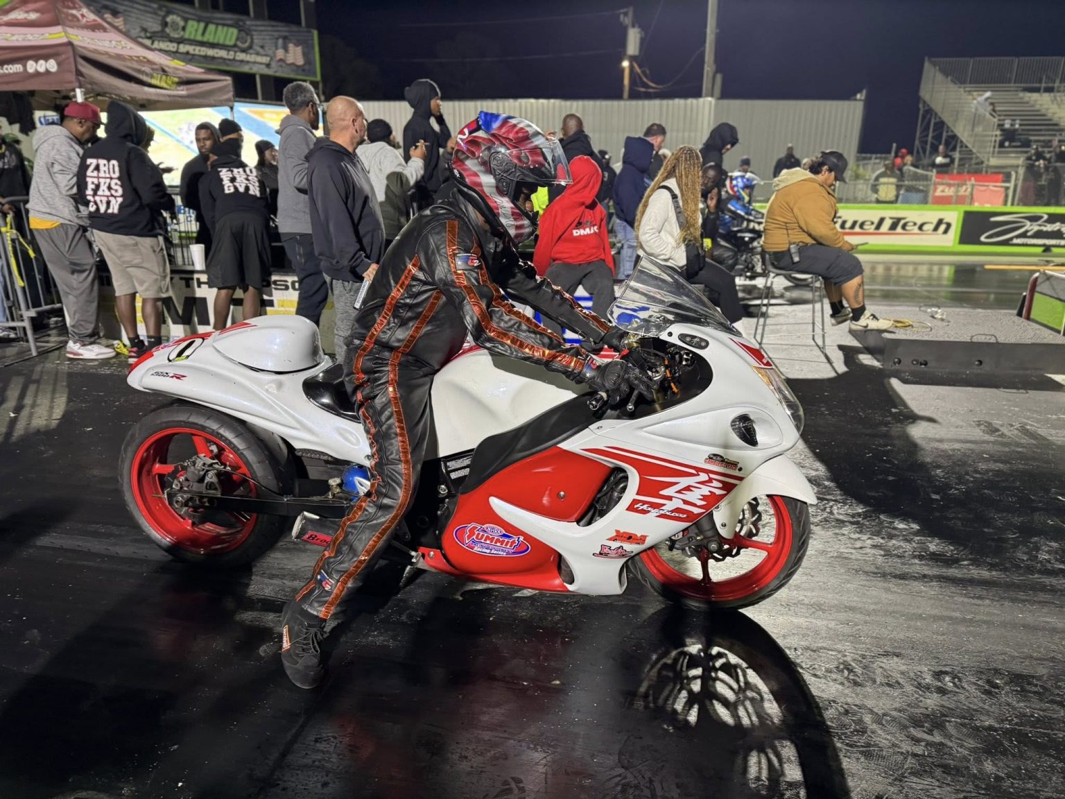 Mini Bike Challenges Sport Bike to a Race – Drag Bike News